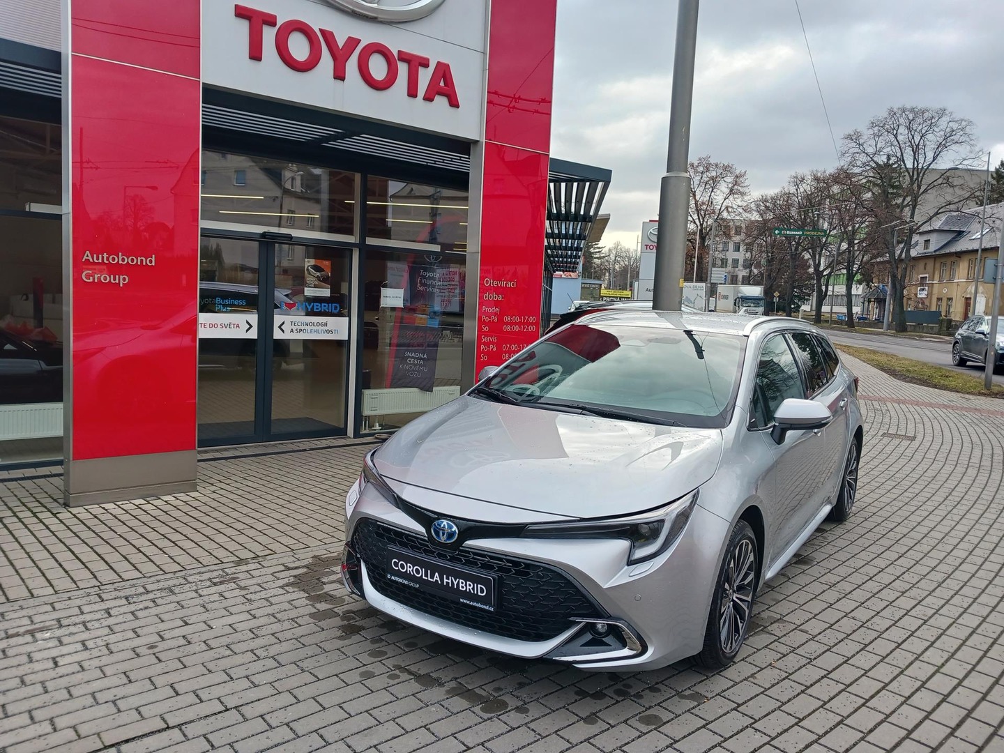 Nabídka vozu Toyota Corolla 1.8 Benzín 2024 755 000 Kč s DPH Toyota ...