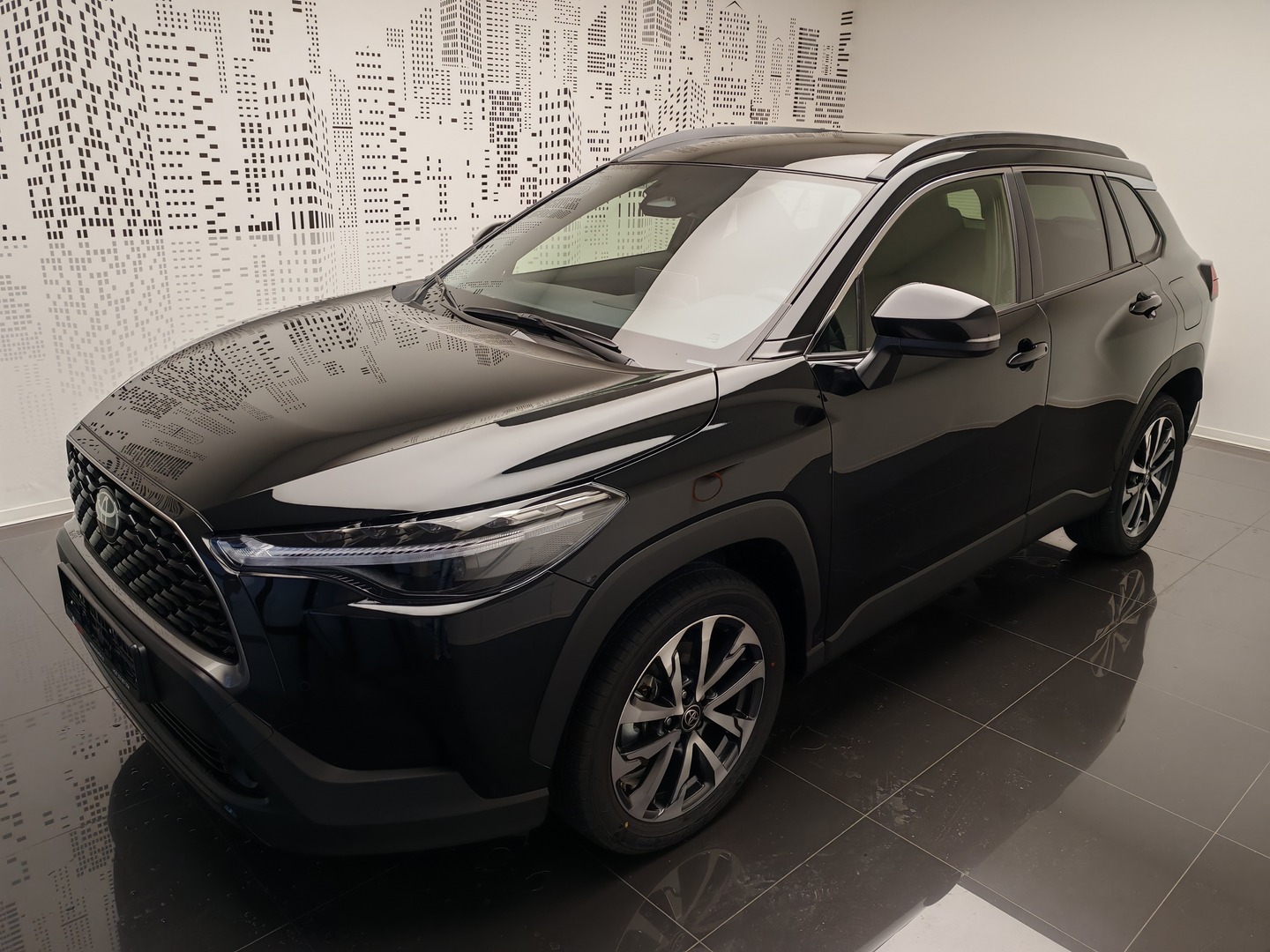 Nabídka vozu Toyota Corolla Cross 2.0 Hybrid 2024 729 000 Kč s DPH Auto ...