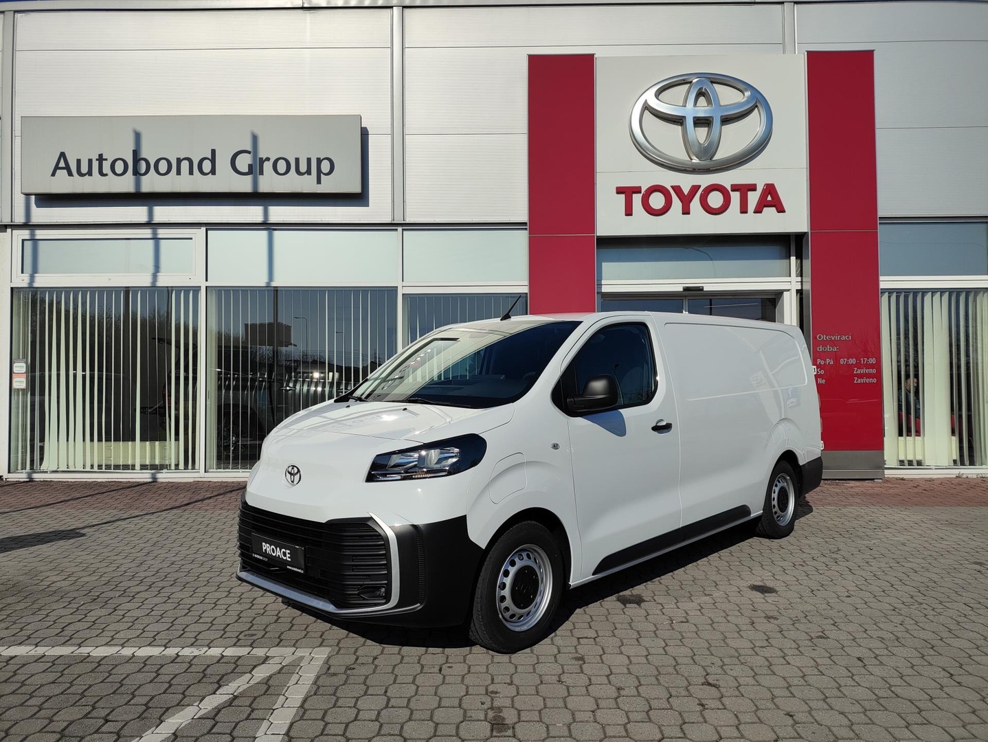 Nabídka vozu Toyota PROACE - Elektro 2025 1 028 500 Kč s DPH Toyota ...