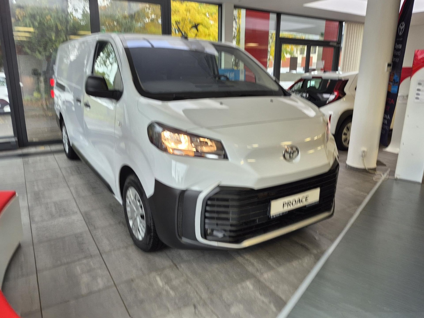 Nabídka vozu Toyota PROACE 2.0 Diesel 2025 814 900 Kč s DPH Toyota ...